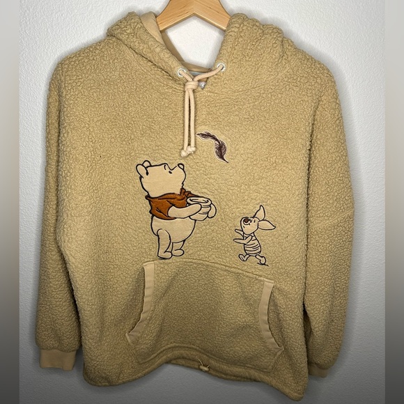 Disney | Tops | Winnie The Pooh And Piglet Pooheared Fuzzy Hoodie ...